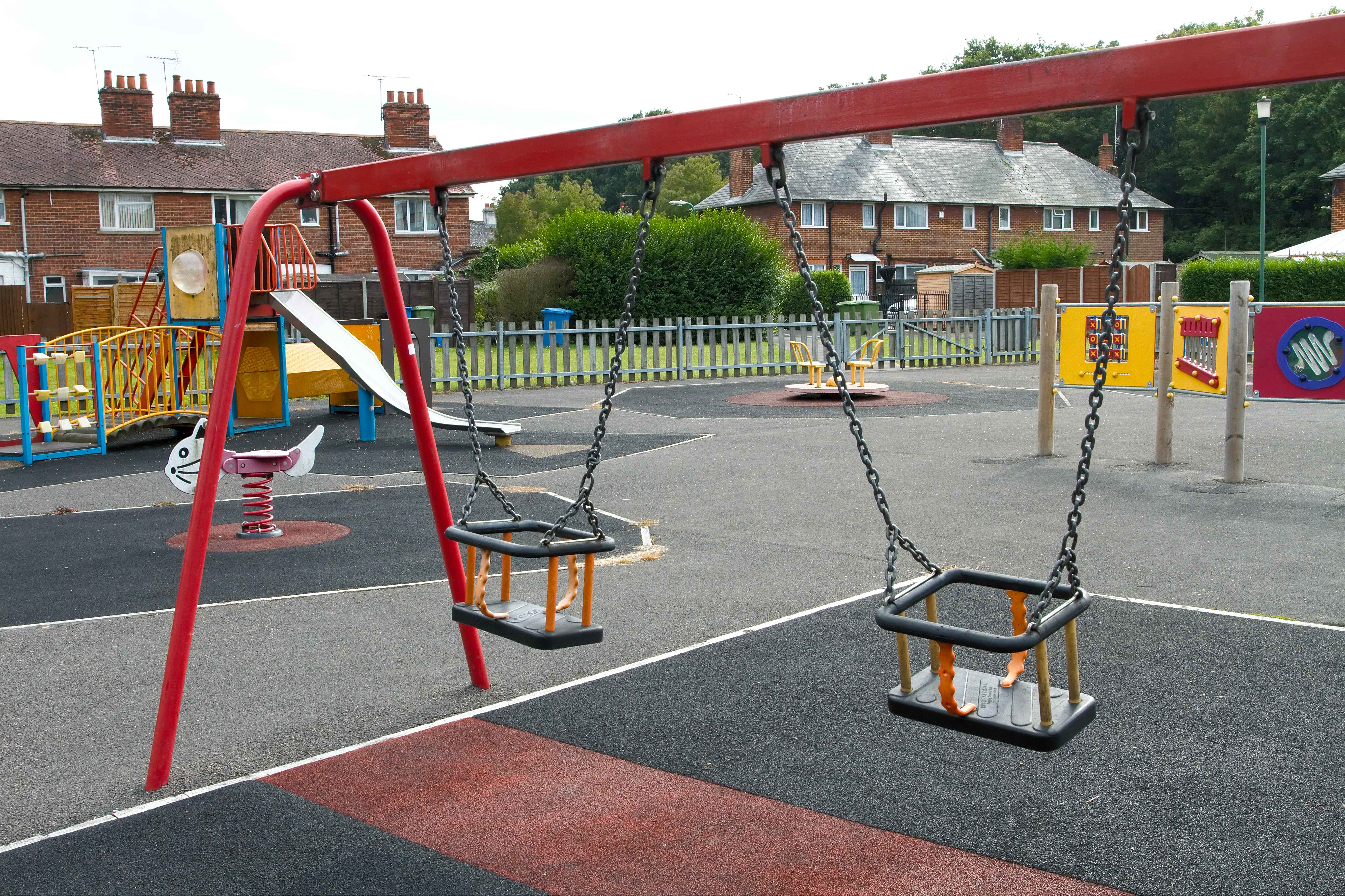 Elles Close play area - Rushmoor Borough Council